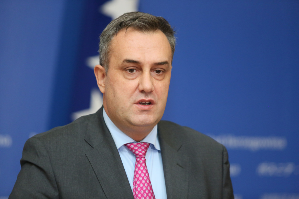 Suđenje Asimu Sarajliću: Pušten snimak gdje se tvrdi kako je "mlada ...