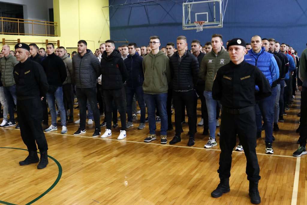 Svečani prijem za 326 novih polaznika Policijske akademije FMUP-a ...