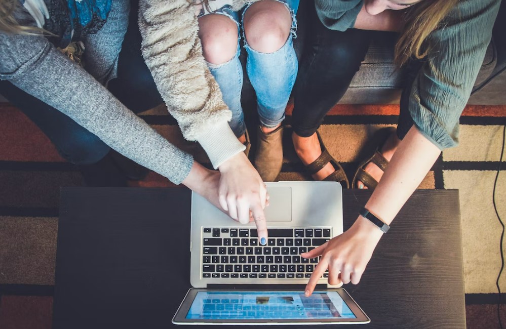 CERIT Mostar: Radovi djece iz BiH idu u svemir - BosnaInfo