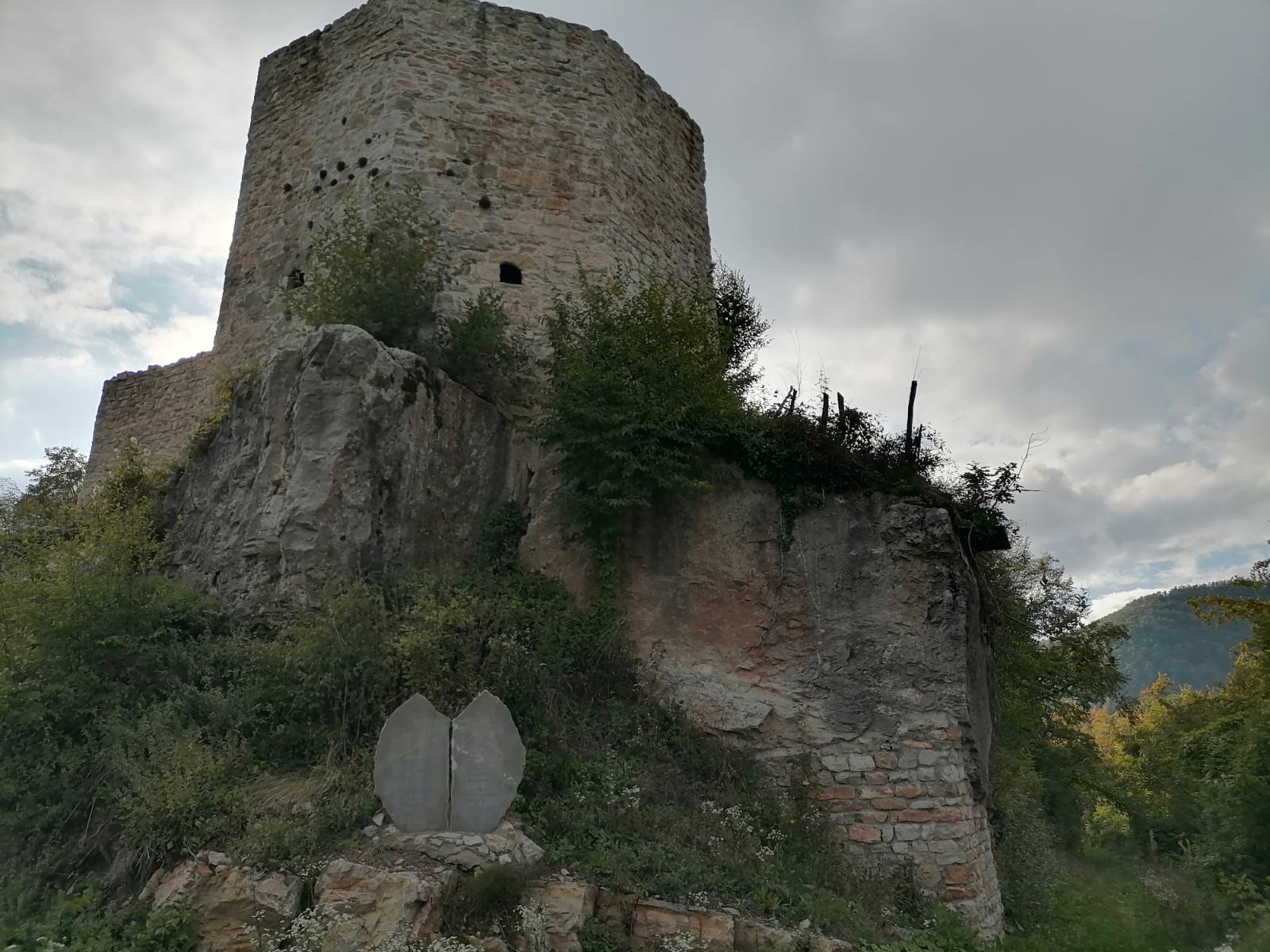 Znate li za Stari grad Dubrovnik kod Ilijaša: Dokaz saradnje Kulina ...