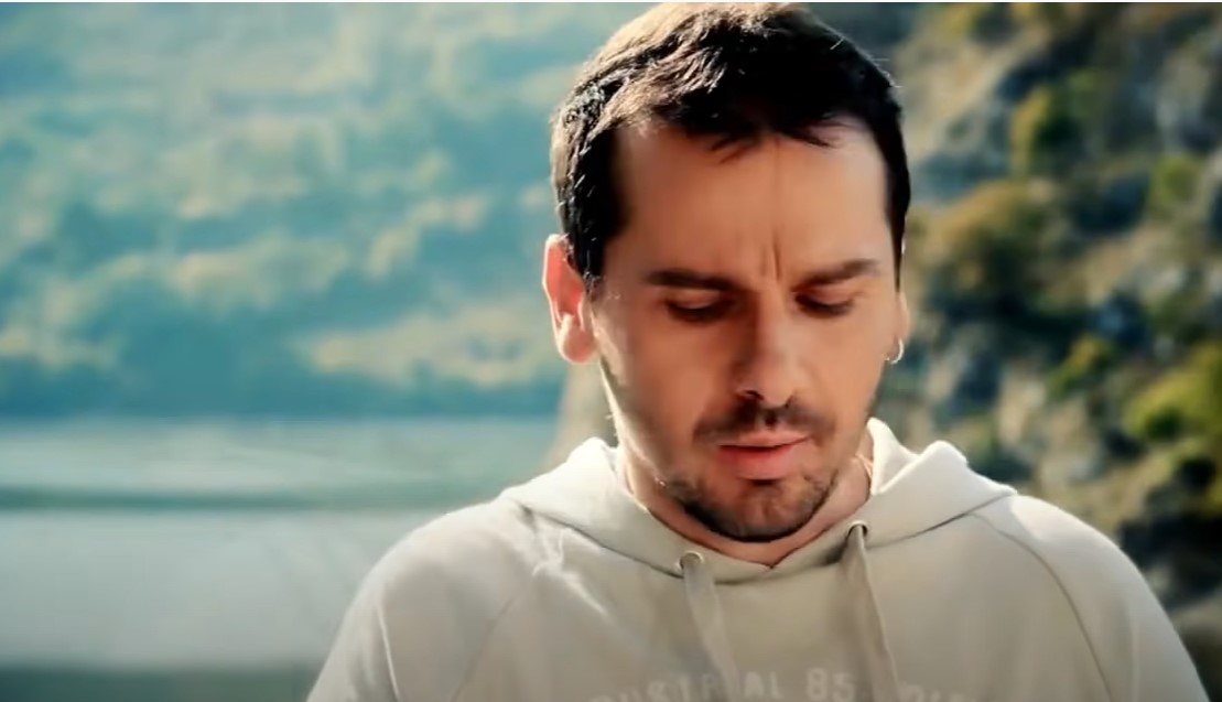 Raspisana potjernica za pjevačem Dadom Glišićem: "Pjevao je himnu RS-a ...