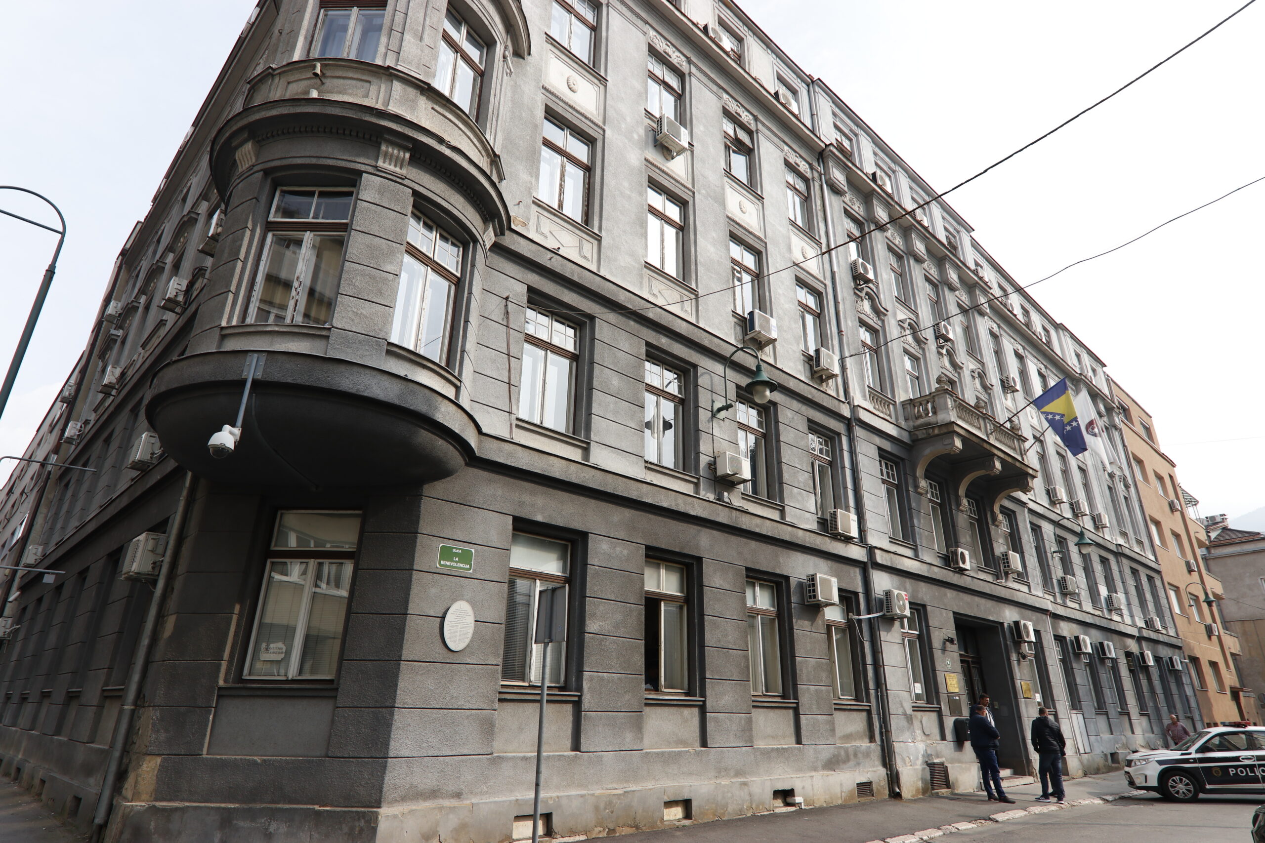 MUP KS-a pozvao građane na oprez - BosnaInfo