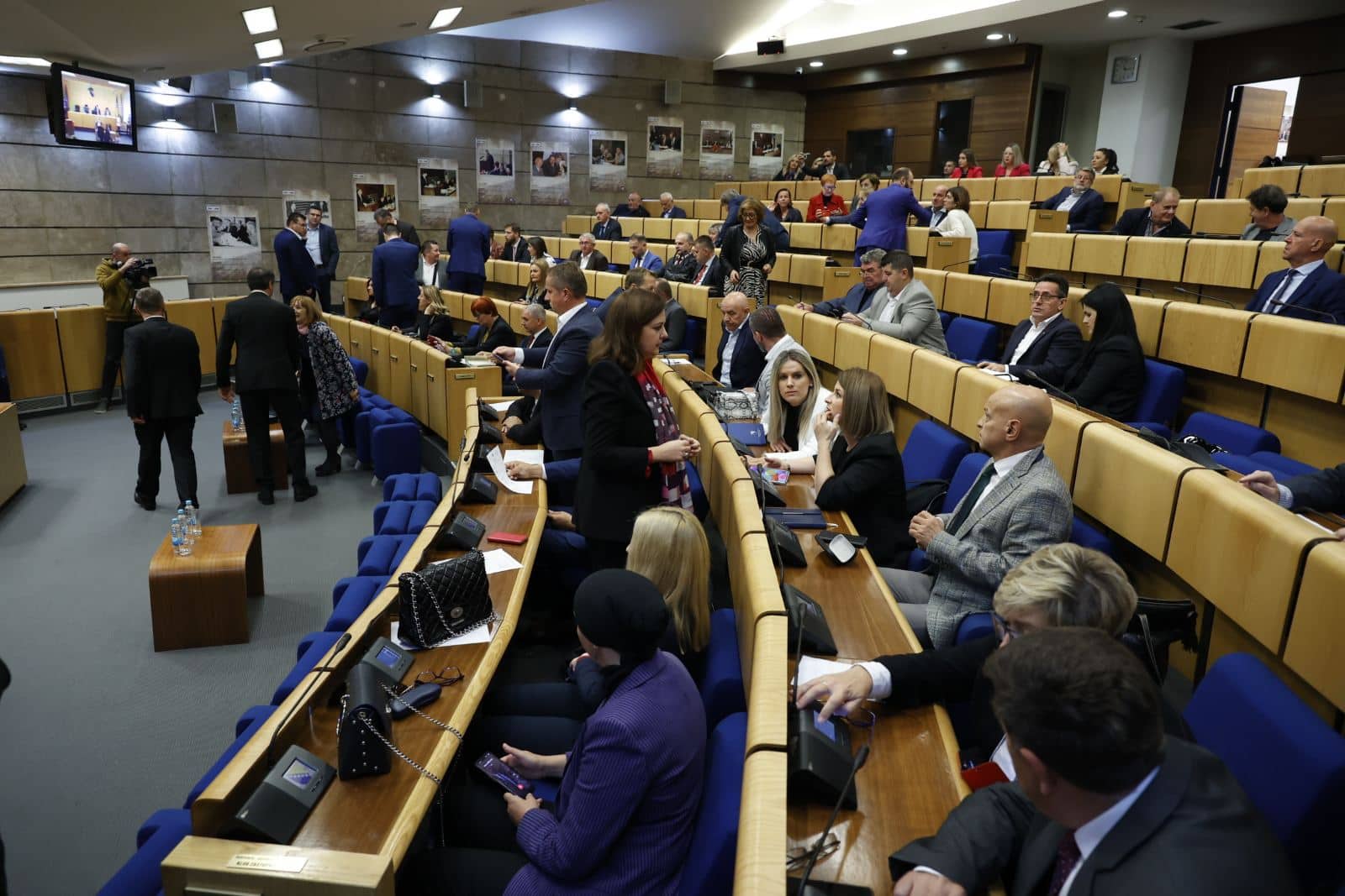 Predstavnički dom Parlamenta BiH razmatra imenovanje Amidžića za ...