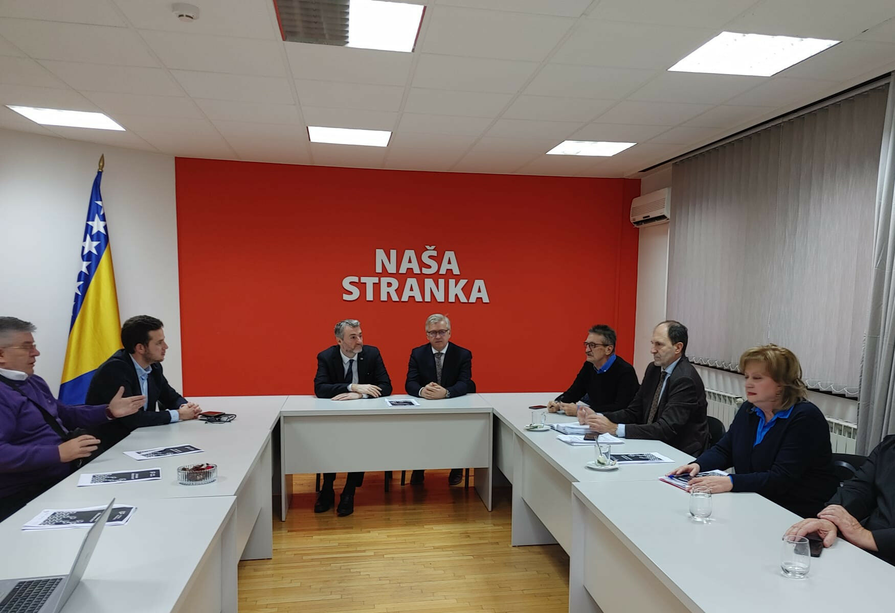 Naša stranka: Ukinuti obavezu dostavljanja štampanih CIPS potvrda