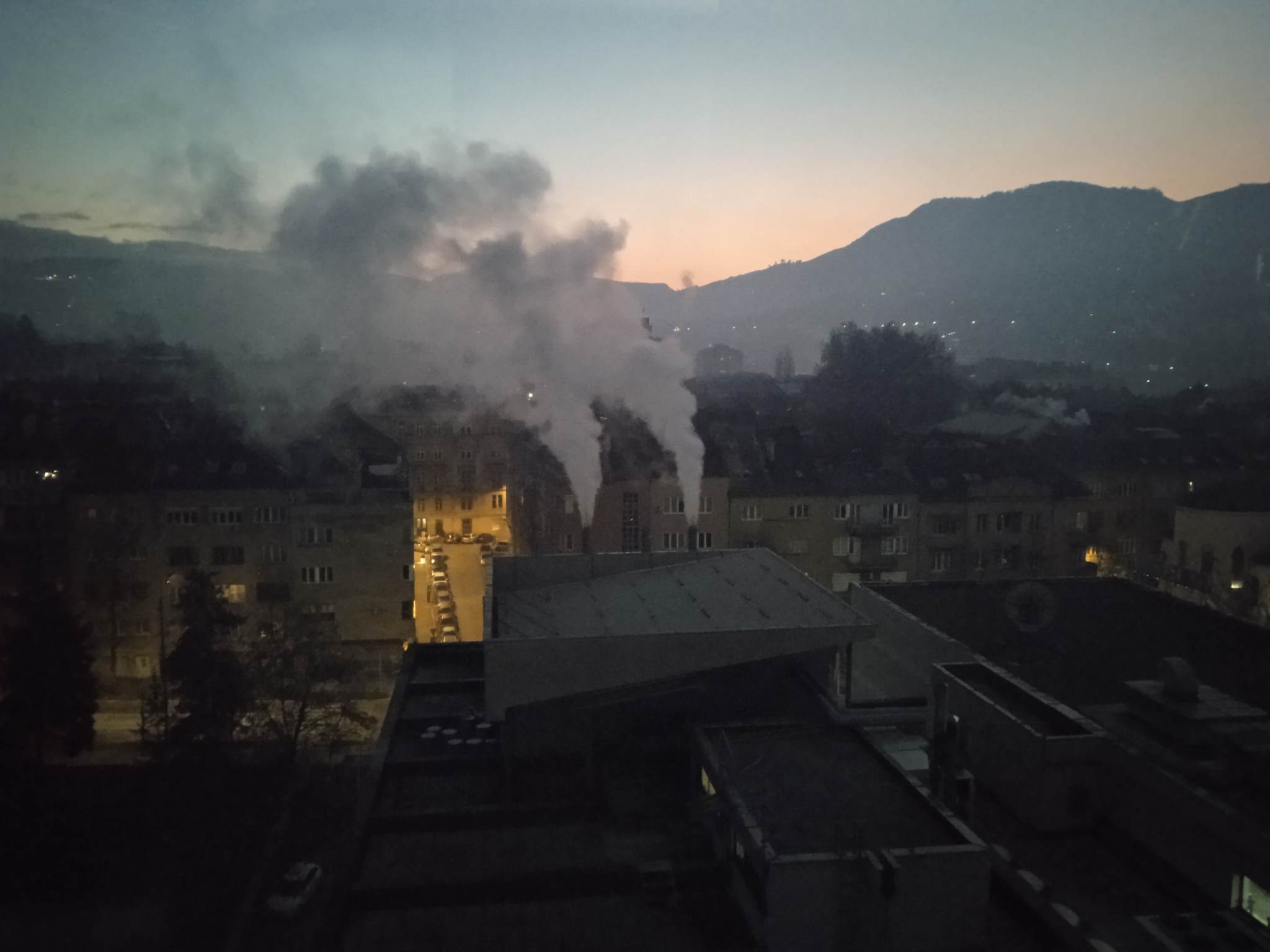 Šta udišu bh. građani? Zagađenje zraka u fokusu javnosti samo zimi ...