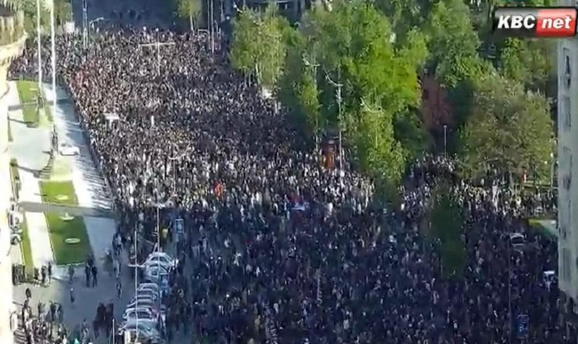 Novi protest u Beogradu: Pravi se prsten oko Vlade Srbije - BosnaInfo