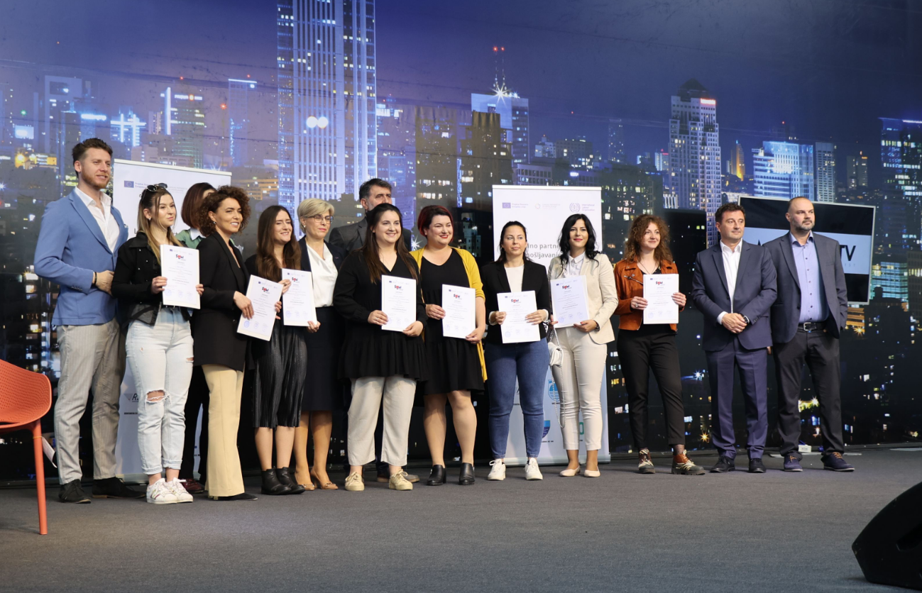 Obuku za zapošljavanje u IT sektoru u Mostaru položile 32 mlade osobe ...