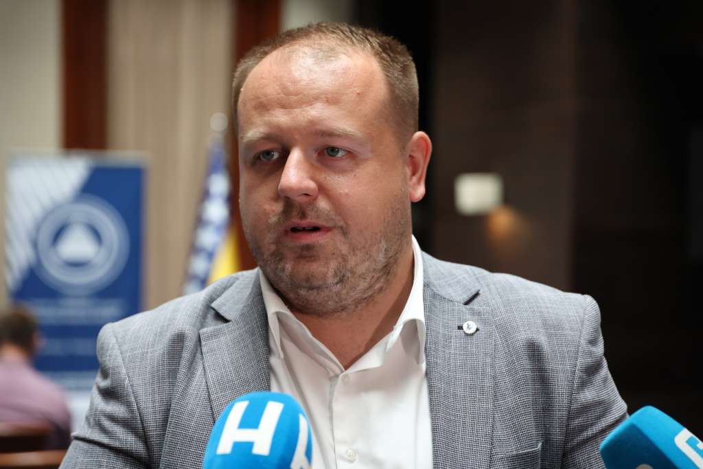 Šabanović o radu Parlamenta FBiH: Sve stoji zbog nekoliko imenovanja ...