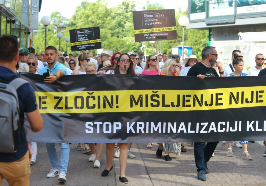 Danas stupa na snagu kriminalizacija klevete: Dan D za slobodu javne riječi u RS-u - BosnaInfo