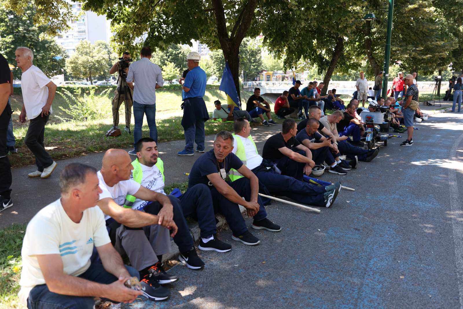Tužni prizori sa protesta rudara u Sarajevu: "Oni su izabrali sistem da ...