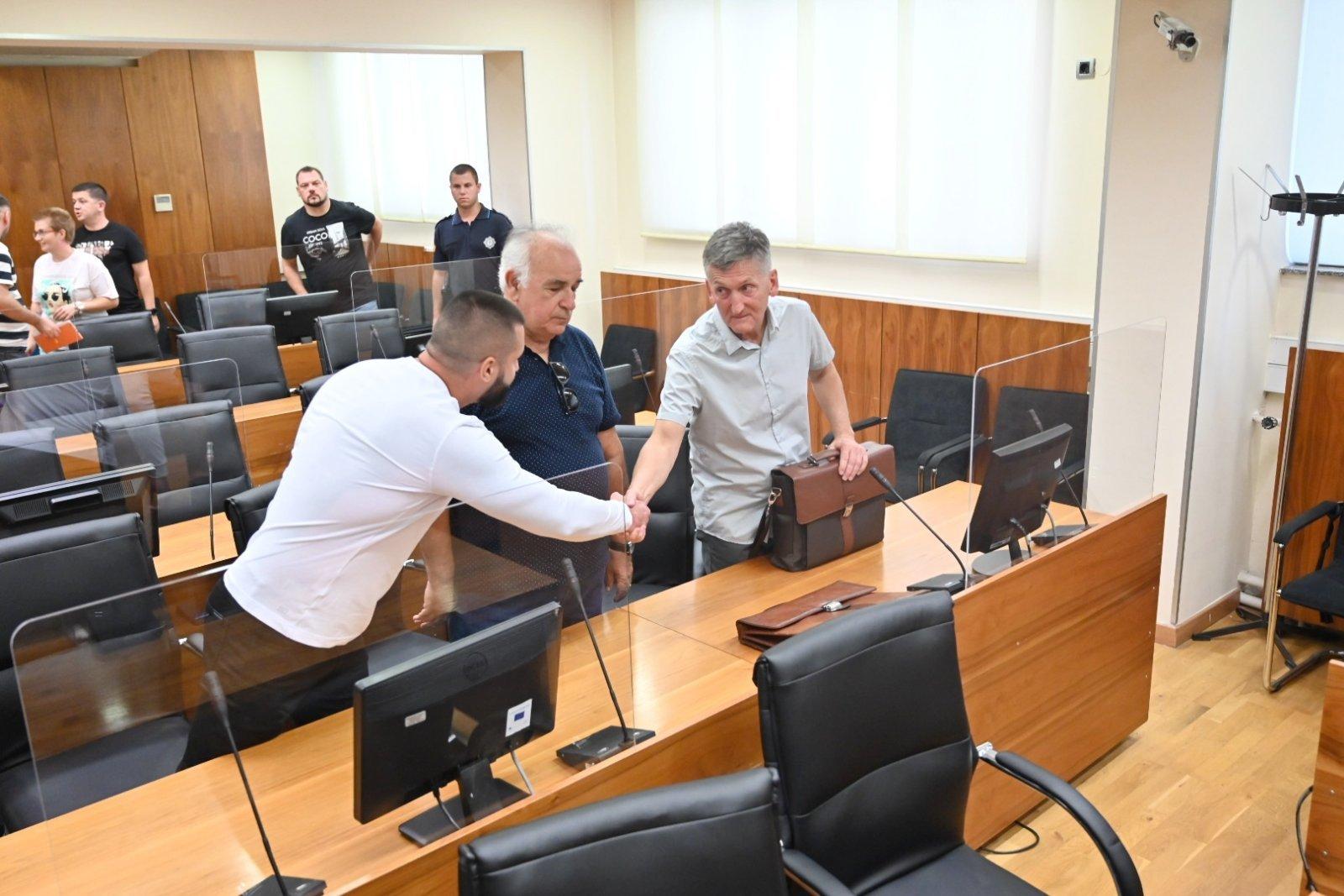 Siniša Šakić oslobođen optužbi za ubistvo Slaviše Ćuluma - BosnaInfo
