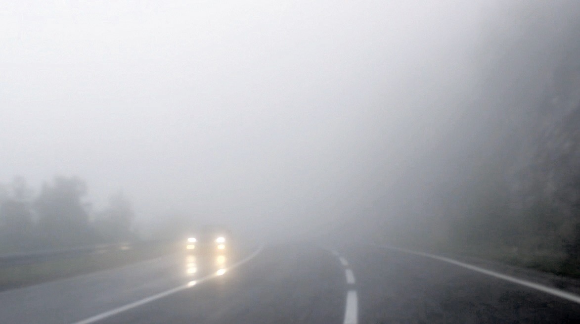 Magla smanjuje vidljivost na pojedinim dionicama uz rijeke Savu, Bosnu ...