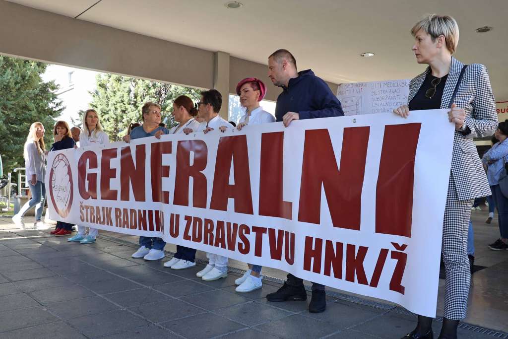 Oko 4.700 doktora najavljuje generalni štrajk - BosnaInfo