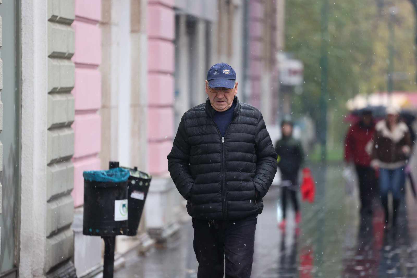 Ko želi danas ugledati sunce neka ide u Hercegovinu, na Bjelašnici ...