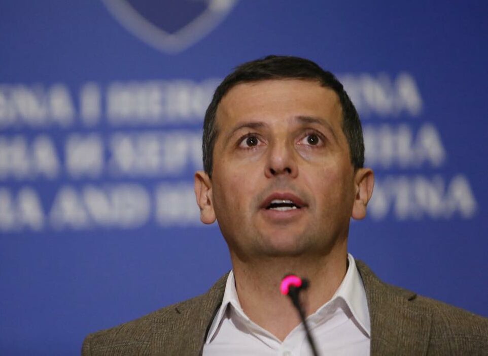 VUKANOVIĆ U NEVJERICI: To je nedopustivo, Stevandić i Dodik se plaše da ...