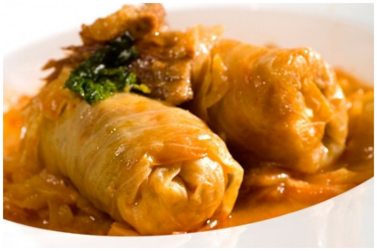 Znate li koji je oblik glavice kupusa najbolji za motanje sarme?