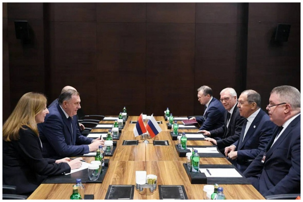 Dodik razgovarao sa Lavrovom u Antaliji: Dodik razgovarao sa Lavrovom u Antaliji: