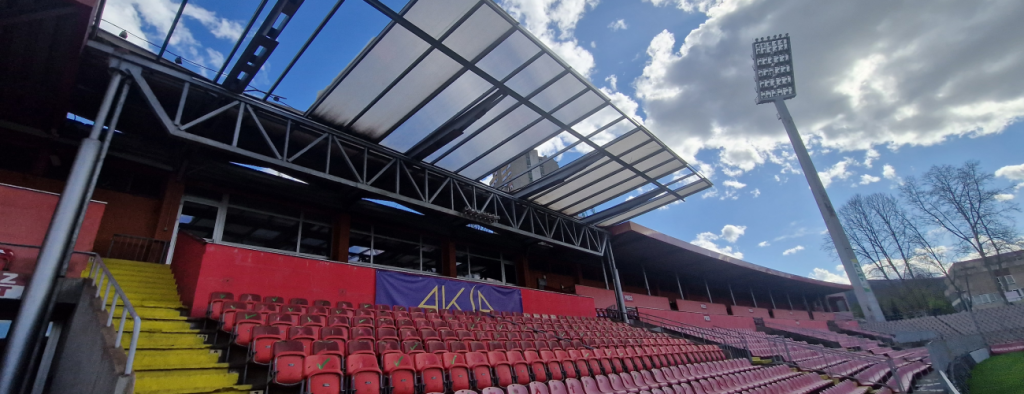 Zbog velike štete zatvorena cijela tribina stadiona Bilino polje