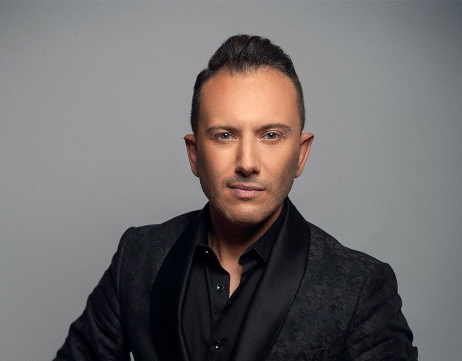 Berin Buturović novom pjesmom "Ni mrvu slabosti" šalje poruku ...