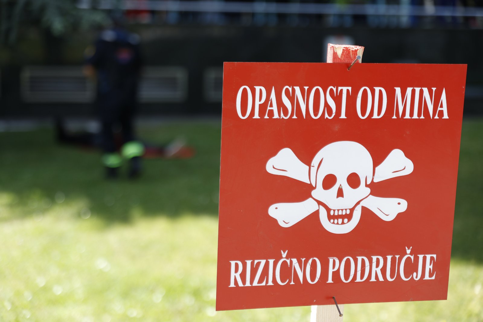 Odbor donatora za deminiranje u BiH: Neophodna podrška međunarodnih ...