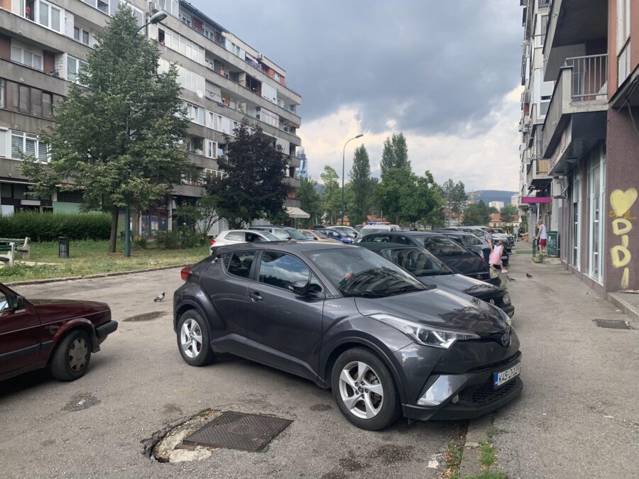 Na Pofalićima se sukobila dva podivljala muškarca, bili naoružani ...