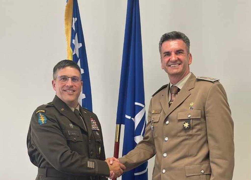 Posjeta NATO komandanta Valasa vojnom dijelu Misije BiH u Briselu ...