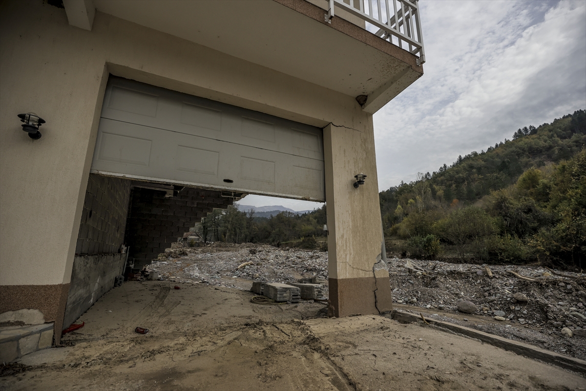 Buturović Polje kod Konjica: Potrebno više mehanizacije za uklanjanje ...
