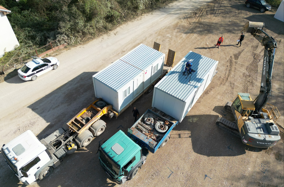 Buturović Polje dobilo kontejnersko naselje! Pogledajte kako izgleda (FOTO)