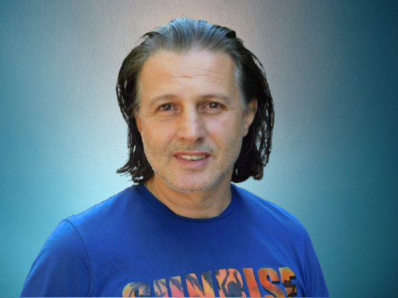 Mirso Čomaga: GLUMA I PJESMA IDU JEDNO UZ DRUGO