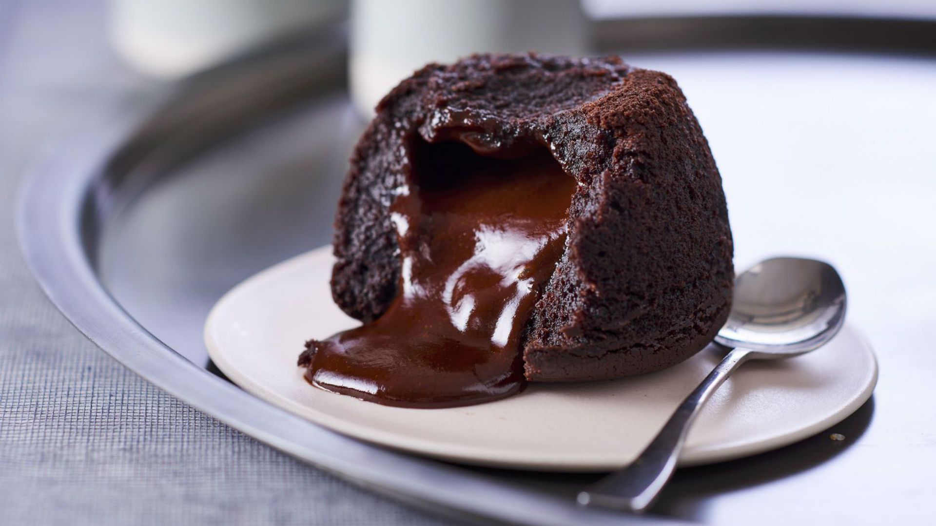 Čuveni lava kolač: Poslastica koja će oduševiti sve goste - BosnaInfo