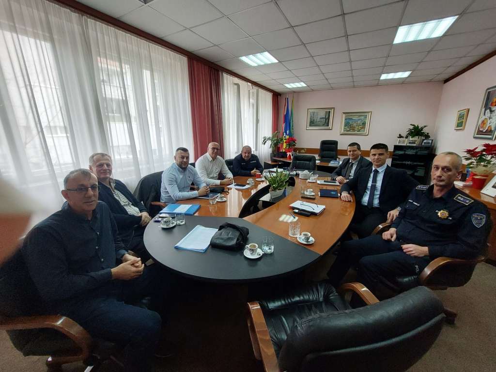 Počeli pregovori o novom kolektivnom ugovoru za policiju u HNK-u