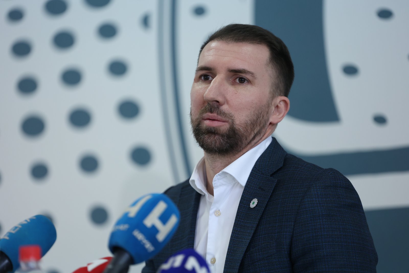 Delić: Radimo na rješavanju statusnih pitanja policijskih službenika iz ...