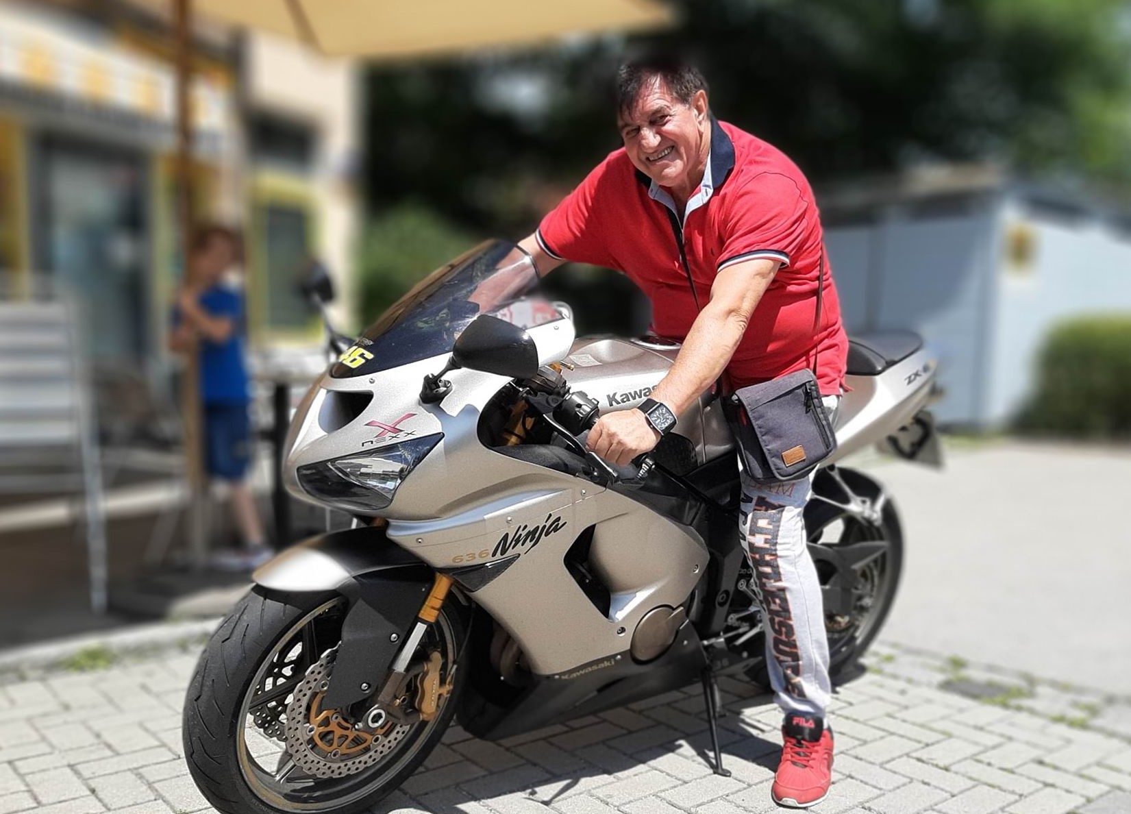 Ahmed Delija, pjevač MEČKA JE MEČKA