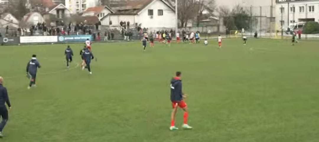 Opšta tučnjava mladih igrača Partizana i Zvezde (VIDEO)