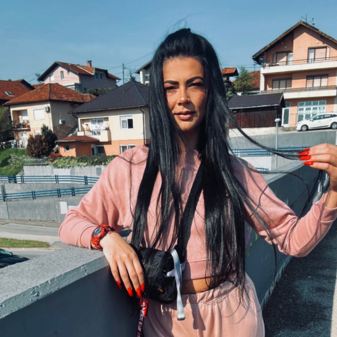 GUBITNIK DANA Alma Obradovac