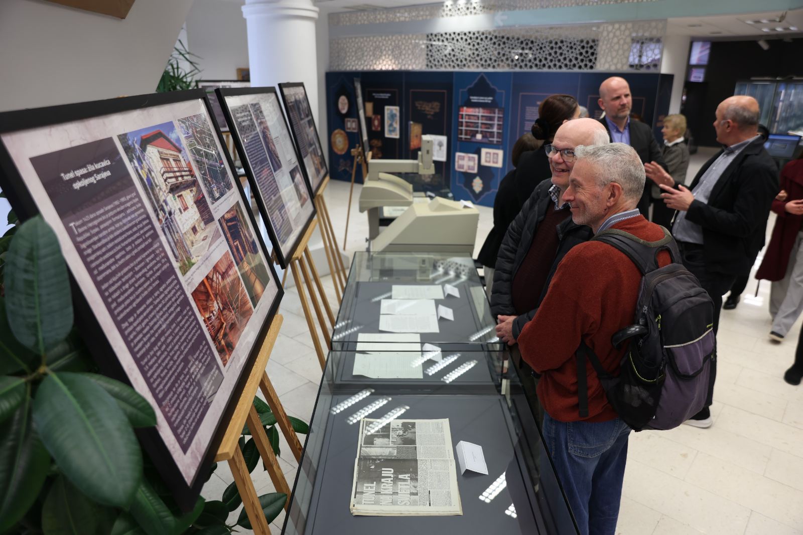 Otvorena izložba 'Knjiga pod opsadom', knjiga kao simbol kulture, znanja, nauke (FOTO)