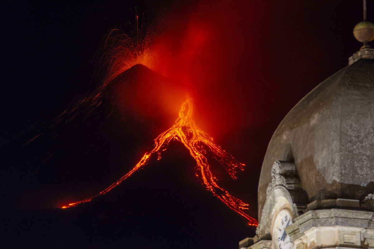 Vulkan Etna u Italiji ponovno eruptirao - BosnaInfo