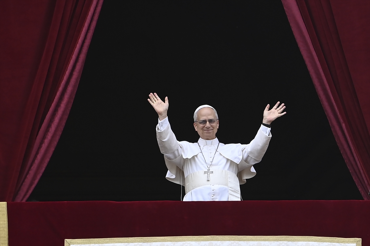 Papa Lav XIV predvodio svoju prvu molitvu "Regina Coeli": Nikad više ...