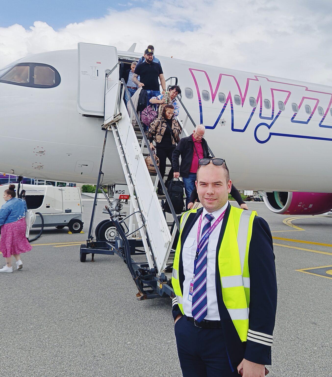 Tuzlak Rijad Sedić prvi put sletio na tuzlanski aerodrom kao pilot Wizz Air-a