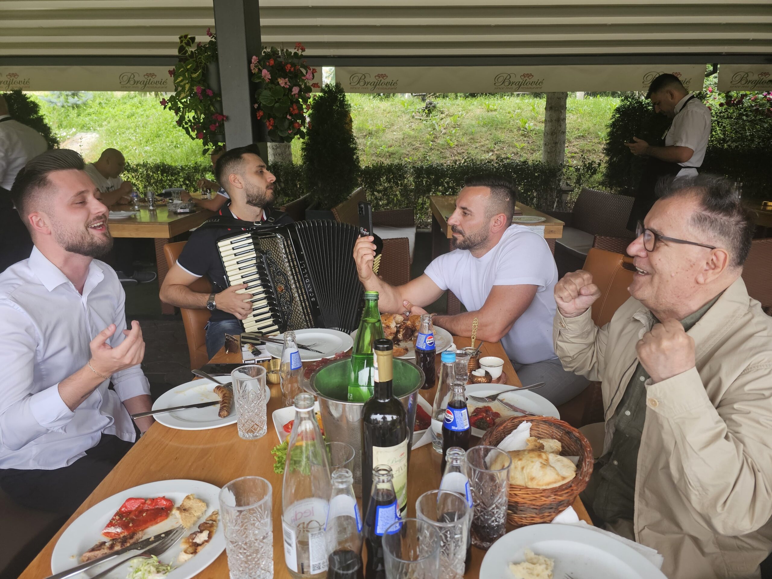 DRUŽENJE ESTRADNJAKA Sejfić i Kaltak oduševili Nazifa Gljivu, hitmejker otkrio koja mu je ...