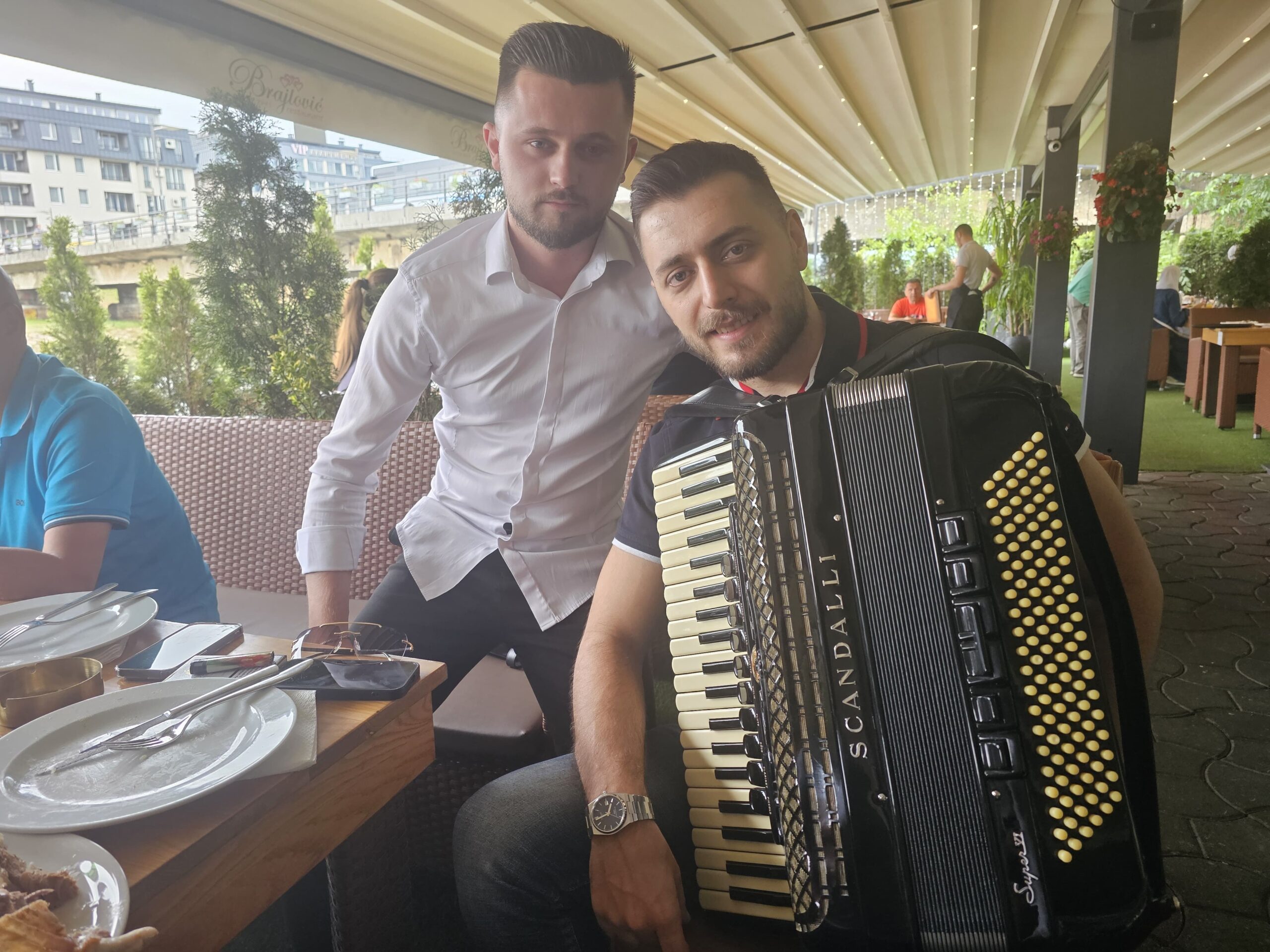 DRUŽENJE ESTRADNJAKA Sejfić i Kaltak oduševili Nazifa Gljivu, hitmejker ...