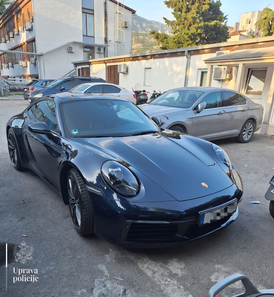 Oduzet Porsche sa Interpolove potjernice