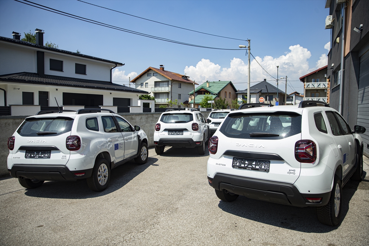EU donirao 15 vozila BHMAC-u: Oko 1,6 posto teritorije BiH je i dalje ...