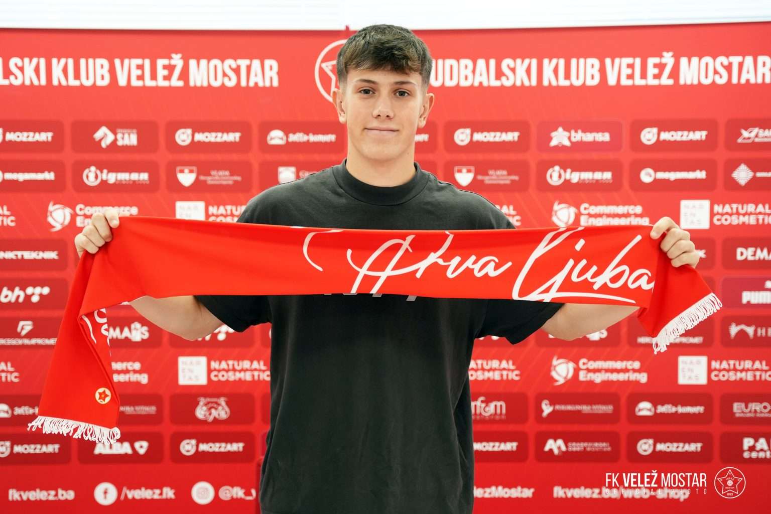 Velež predstavio novo pojačanje