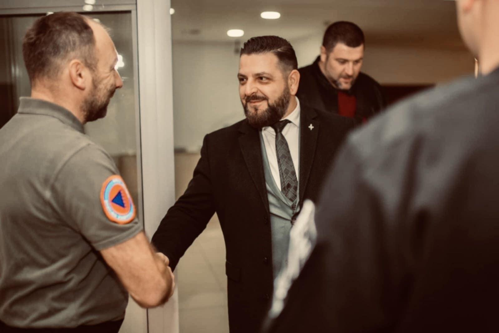 Nihad Aličković dobio poziv Suda zbog isticanja transparenta generalu ...