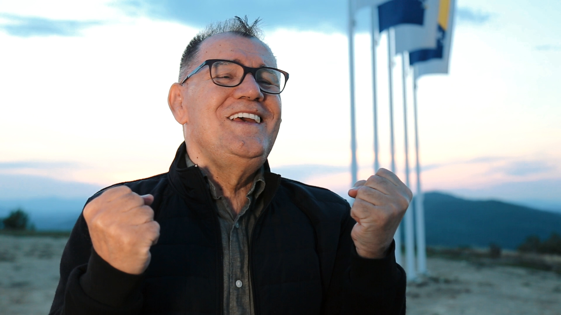 Hitmejker Nazif Gljiva predstavlja novu verziju pjesme "Branioci"