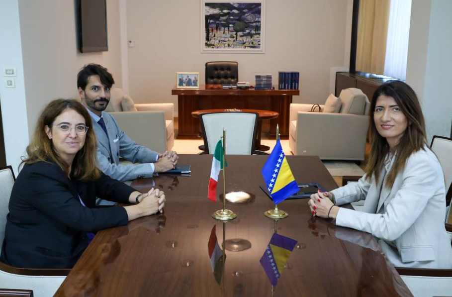 Zastupnica Filipović razgovarala u Sarajevu s ambasadoricom Italije u BiH