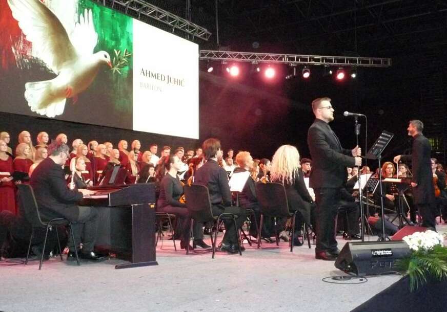 Snažne poruke podrške sa koncerta duhovne muzike u Zenici pod nazivom ...