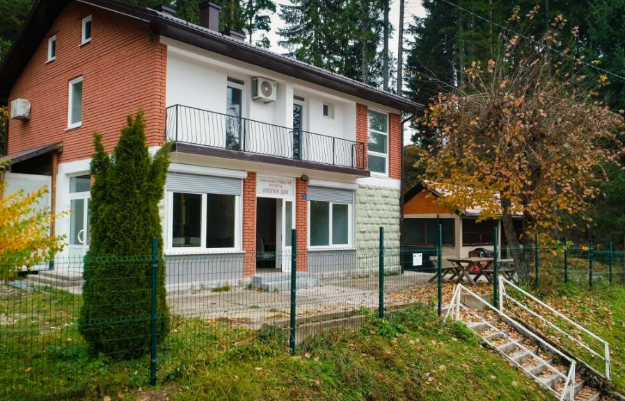 Opština Han Pijesak predstavlja projekt 'Ruralni turizam za održivi ...