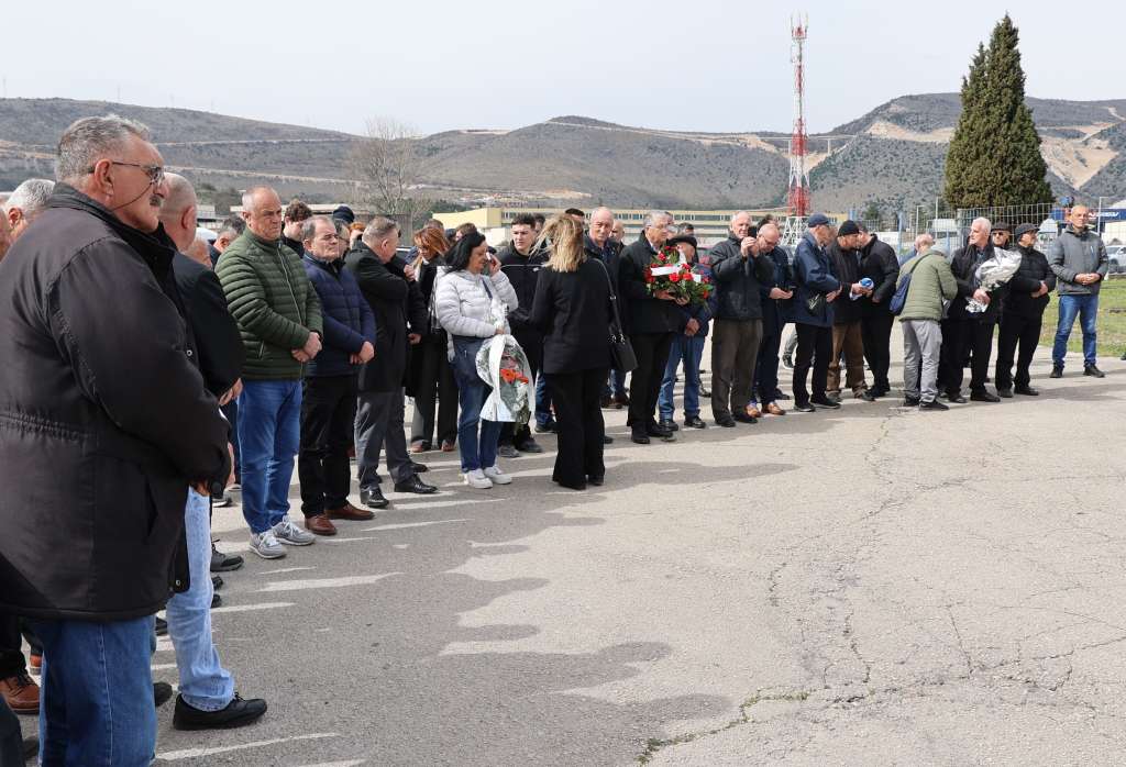 FOTO Obilježena 32. godišnjica zatvaranja logora 'Heliodrom' - BosnaInfo